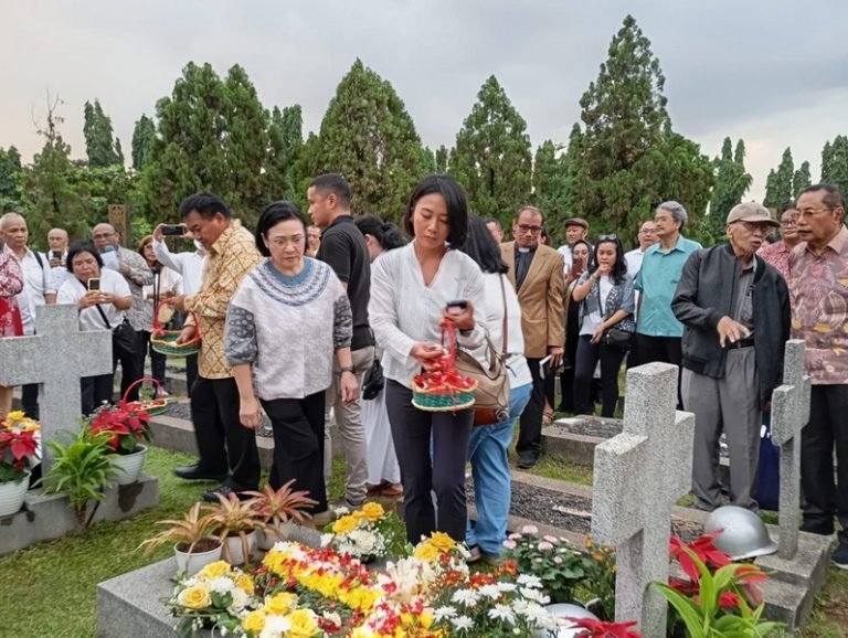 Warisan Abadi Radius Prawiro - TokohIndonesia.com - Tokoh.ID