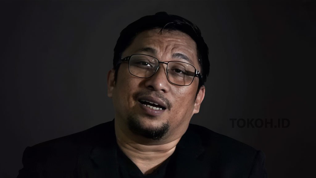 Biodata Feri Amsari - TokohIndonesia.com - Tokoh.ID