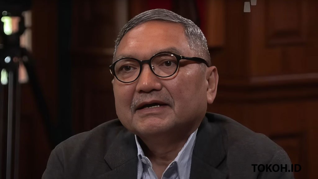 Lalu Mara Satriawangsa: Krisis Global, Respons Lokal - TokohIndonesia.com - Tokoh.ID