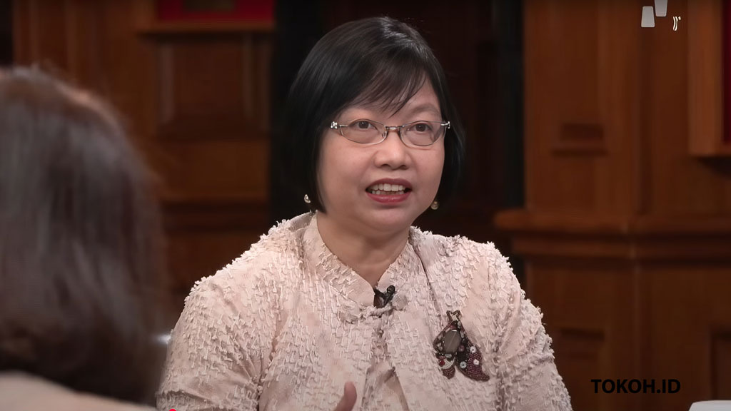 Uni Lubis: Menggugat Legislasi yang Berlari Diam-Diam - TokohIndonesia ...